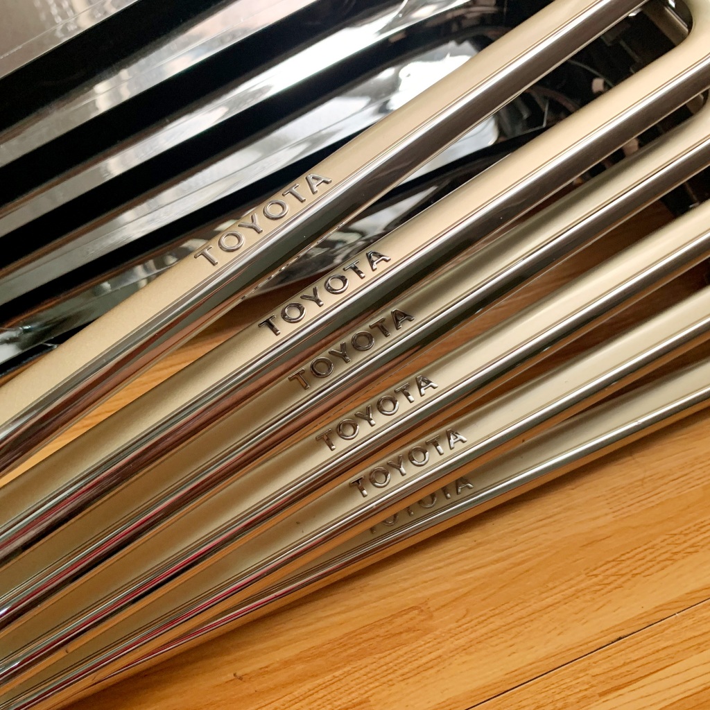 Jual Frame JDM Plate Nomer Toyota Gold Original Japan / Dudukan Plat ...