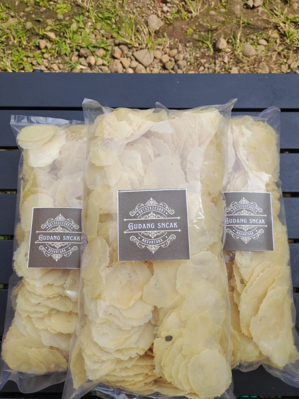 Jual Emping belinjo agak lebar 1kg khas limpung | Shopee Indonesia