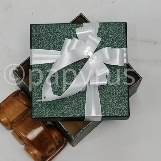 Jual PAPYRUS 15x15 Tinggi 5cm Kotak Kado Gift Box V2 | Shopee Indonesia