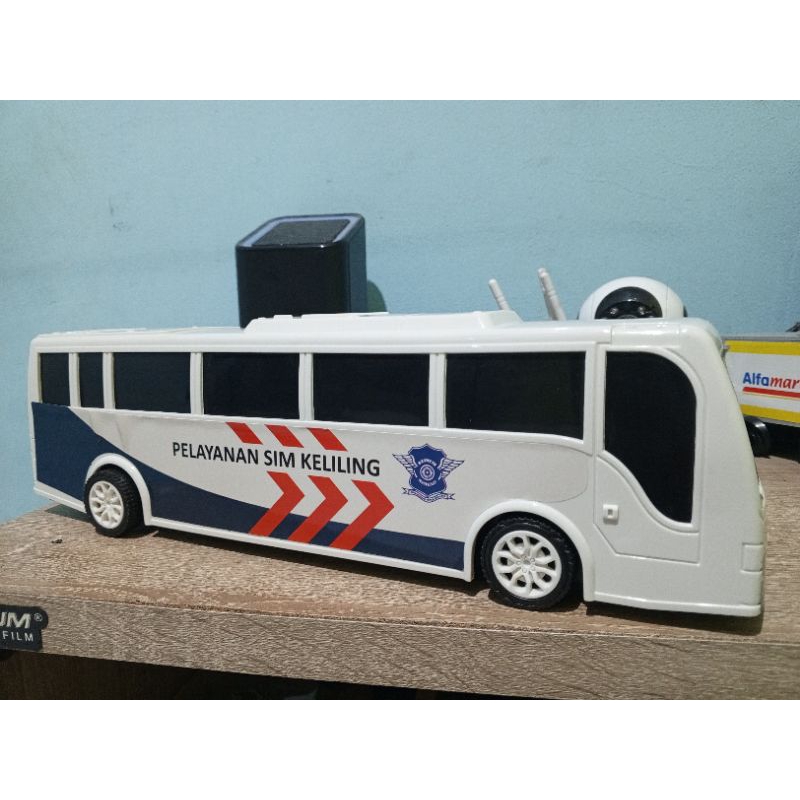 Jual Mainan miniatur bus telolet Basuri ukuran 36 cm RKC | Shopee Indonesia