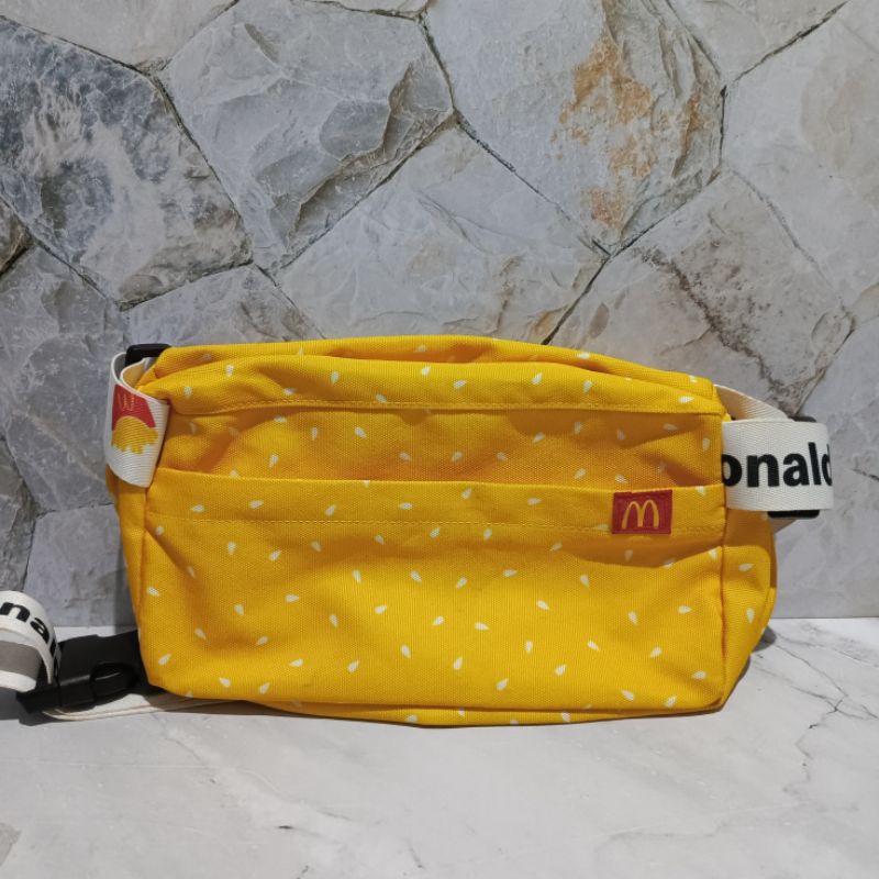 Jual Tas Slingbag by McDonalds || Mcd Authentic | Shopee Indonesia