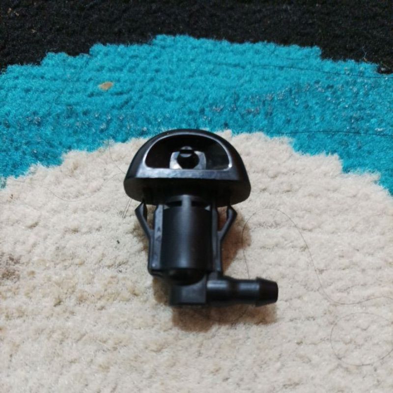 Jual Nozzle Washer semprotan air wiper belakang Toyota Avanza Rush ...