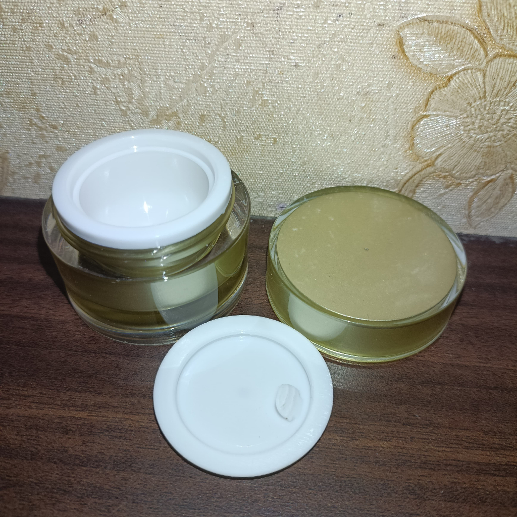 Jual Acrylic Pot 10gr – Pack Eksklusif Acrylic Emas | Shopee Indonesia