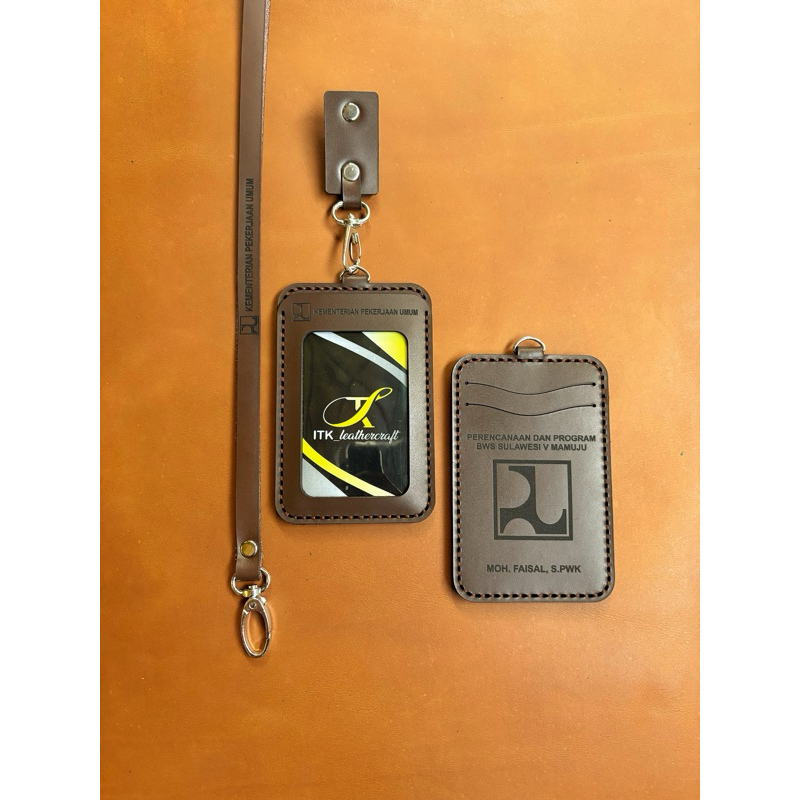 Jual ID Card Holder Kulit Asli Model 3 Layer Lanyard ID Card Kulit ...