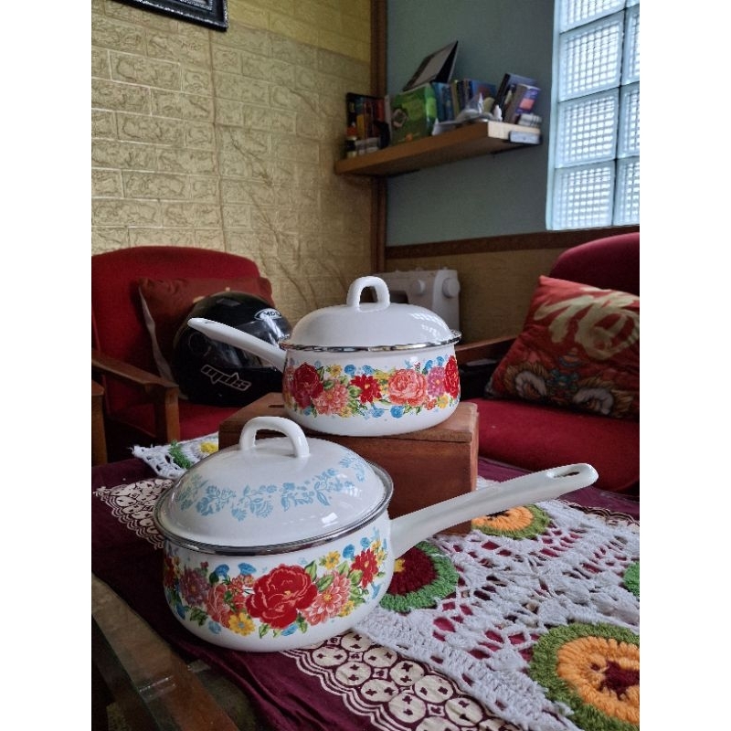 Jual Panci Enamel SaucePan with Enamel Lid Gibson Series 18cm 1500ml ...