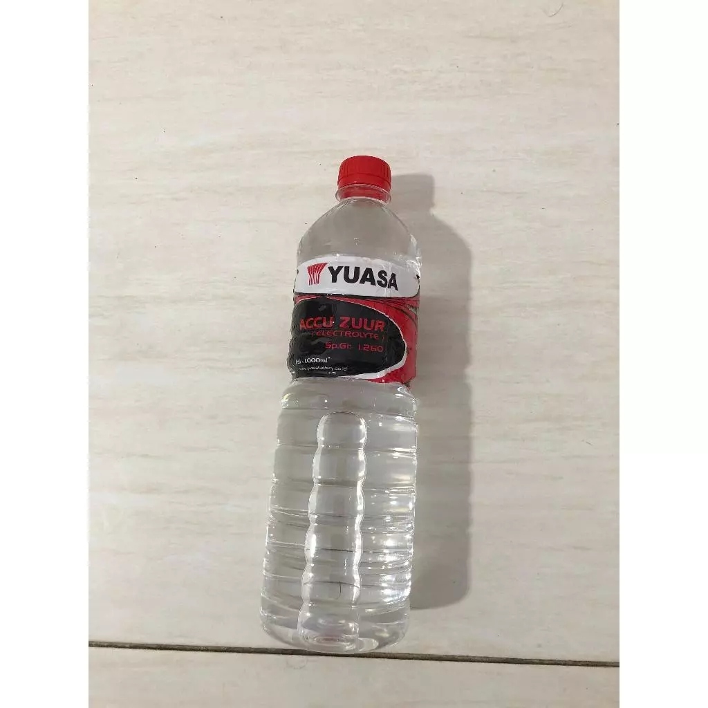Jual AIR ACCU ZUUR AIR AKI BOTOL MERAH/BIRU 1L 1000ML MERK YUASA ...