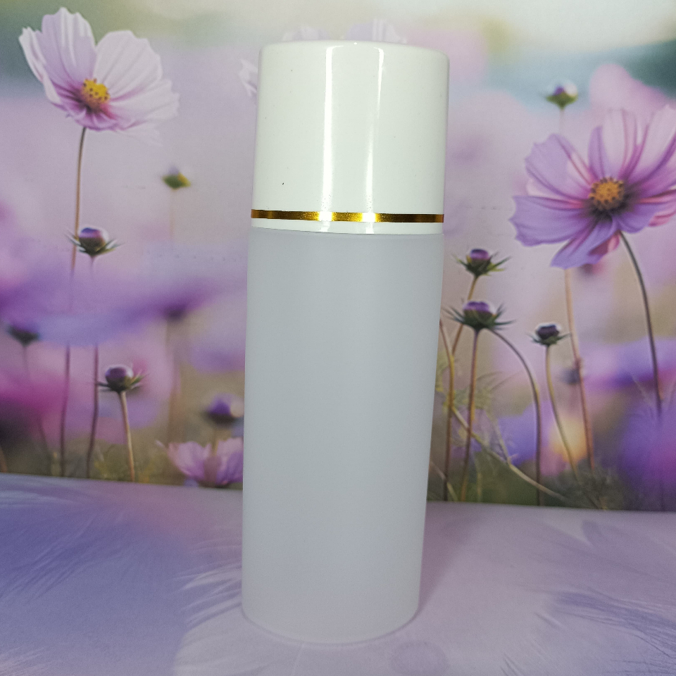 Jual Botol Face Toner 100ml Putri Putih Natural List Emas | Shopee ...