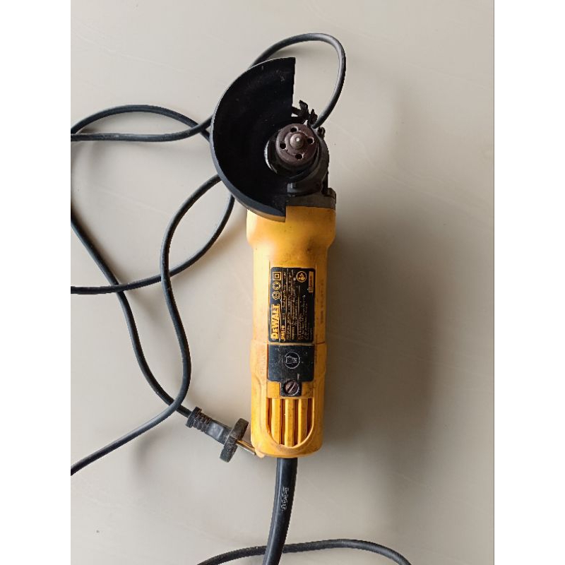 Jual Gerinda Dewalt DW 810 Mesin Gerinda Listrik 710watt | Shopee Indonesia