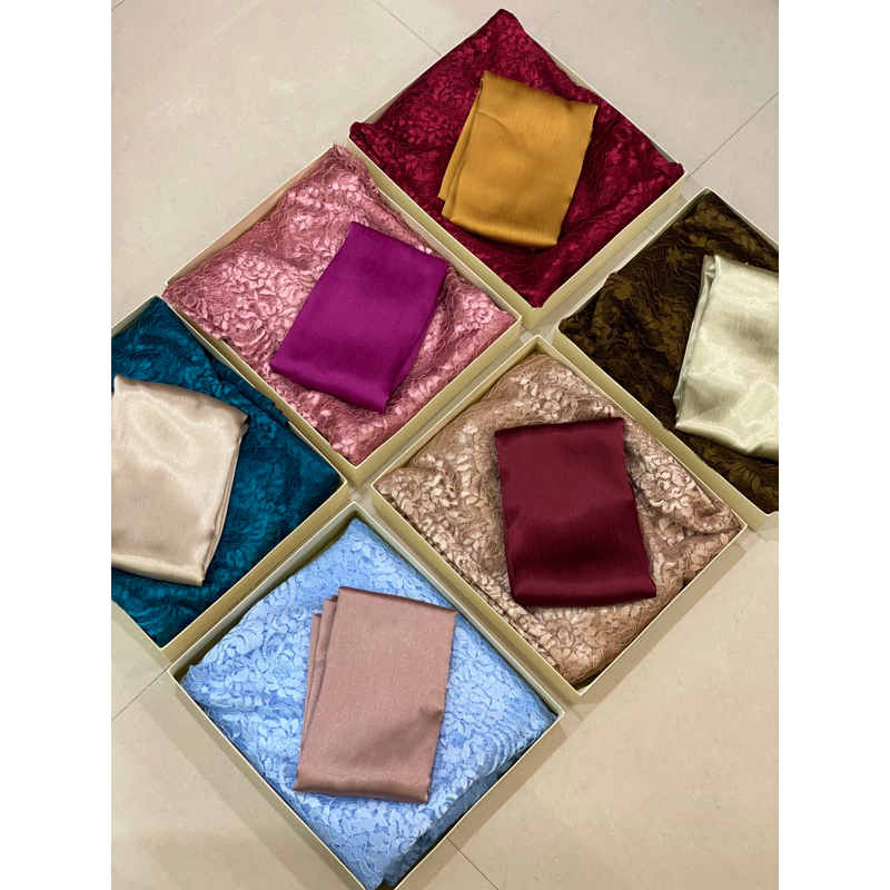 Jual Kain Brokat Metalic + Selendang Satin ( Tanpa Box) | Shopee Indonesia