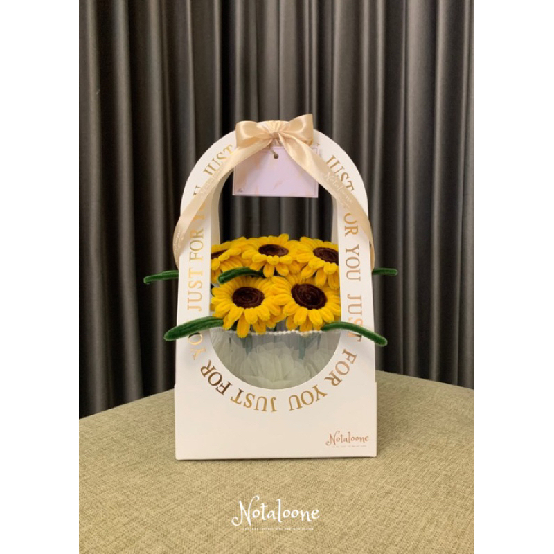 Jual Notaloone - Sunflower Handle Box Kawat Bulu Mercy Flower Bouquet ...