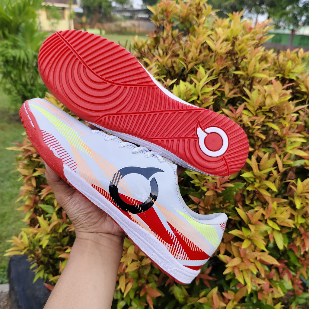 Jual Sepatu Futsal Ortuseight Catalyst Hyperion | Shopee Indonesia