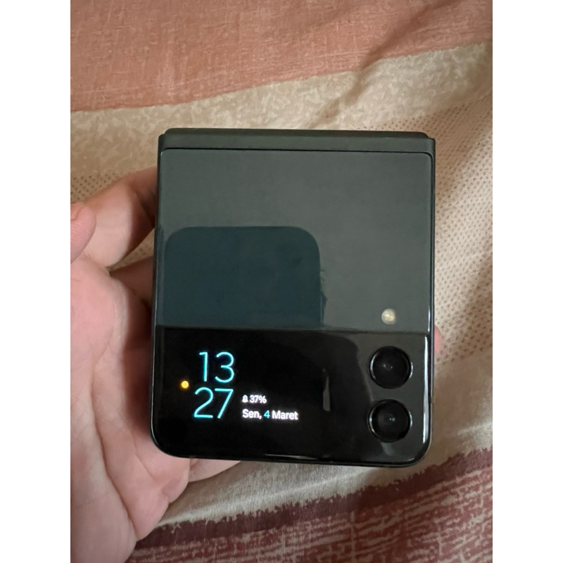 Jual samsung zflip3 128gb sein minus lcd dalam malang | Shopee Indonesia