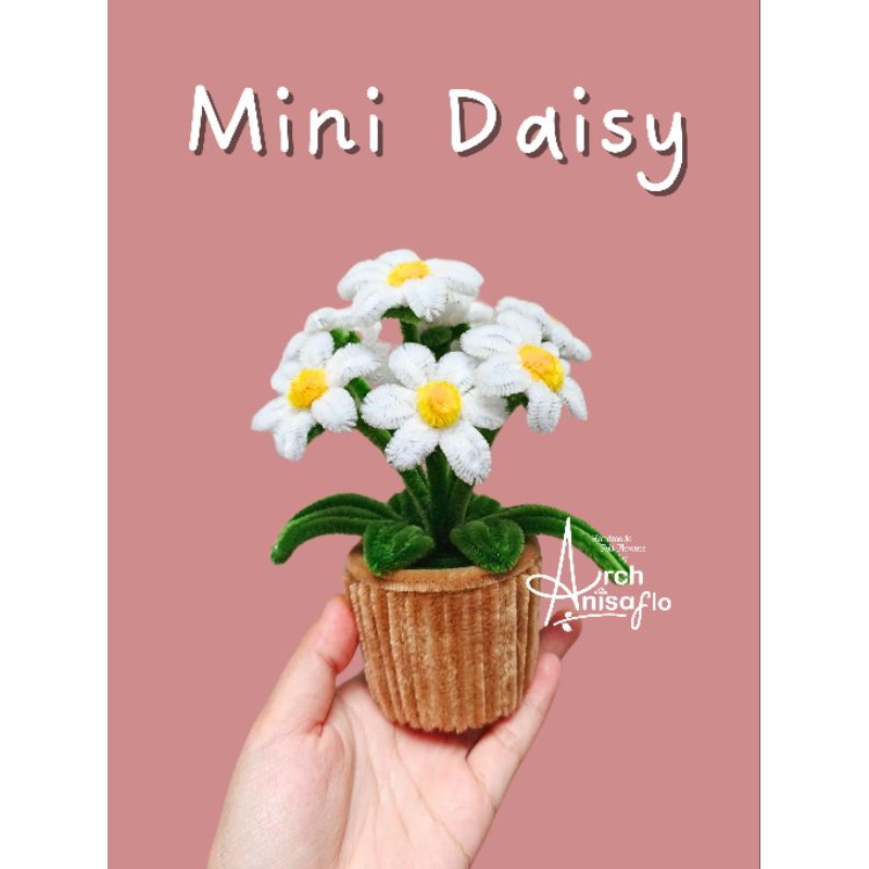 Jual Hiasan Pot Bunga Mini Daisy dari Kawat Bulu pipe clener handmade ...