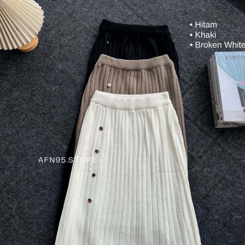 Jual ROK RAJUT ALEXA | ROK PANJANG SALUR KNIT MOTIF KANCING DAN TIMBUL ...