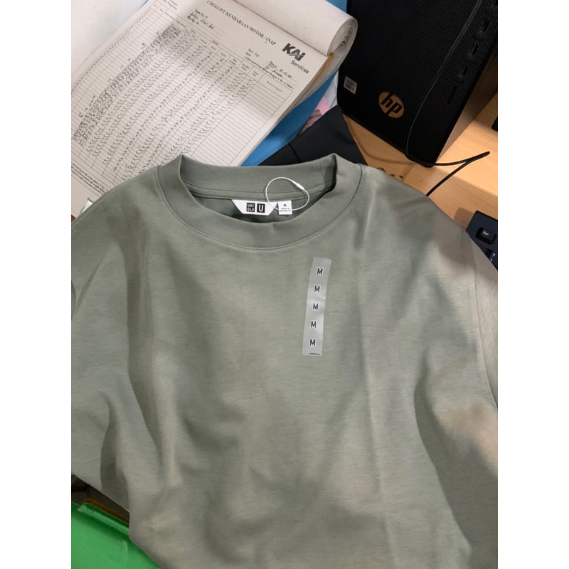 Jual airism green uniqlo original | Shopee Indonesia