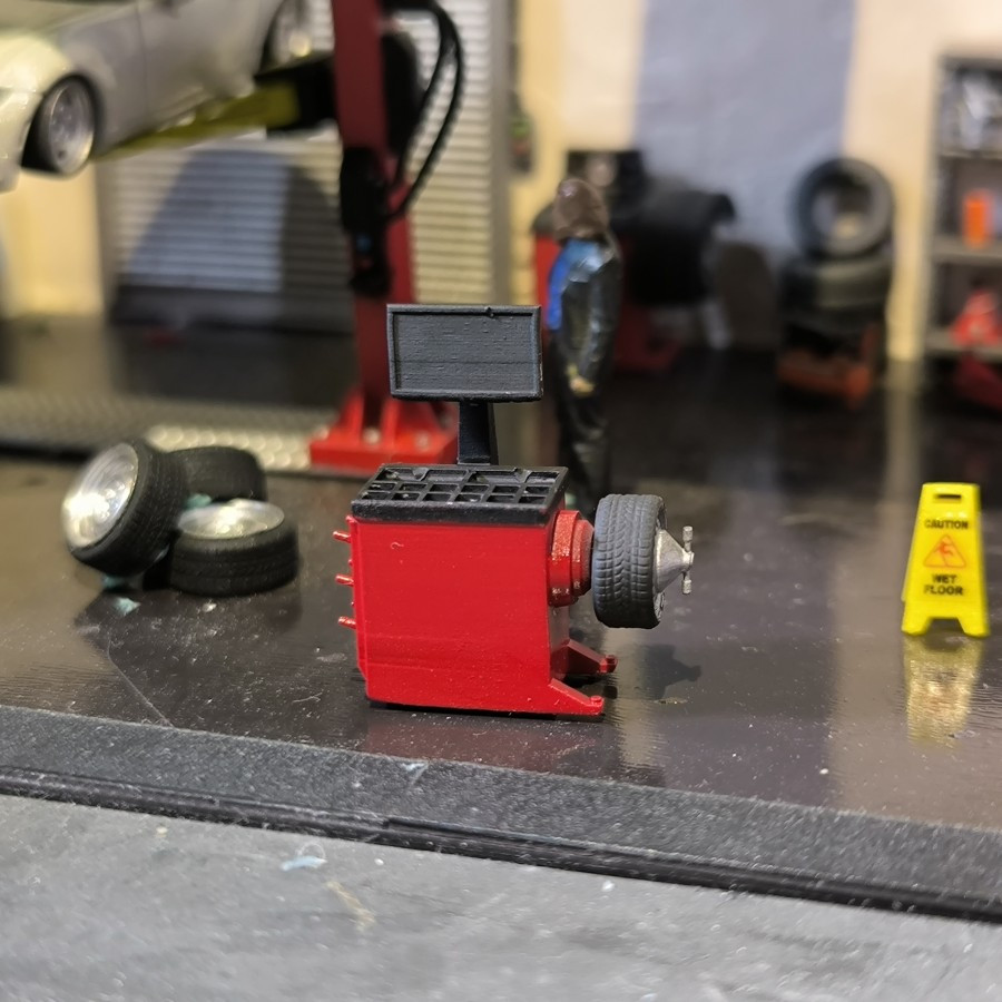 Jual Tire Balancer Wheel Balancing With Tire Scale 1/64 - Aksesoris ...