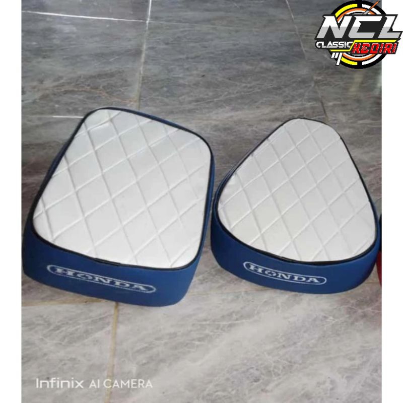 Jual JOK PISAH HONDA C70 C50 PUTIH BIRU MOTIF WAJIK JOK SAJA DEPAN ...