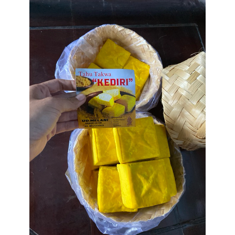 Jual Tahu Kuning Tahu Takwa Kediri Asli Original Isi 10 Biji | Shopee ...