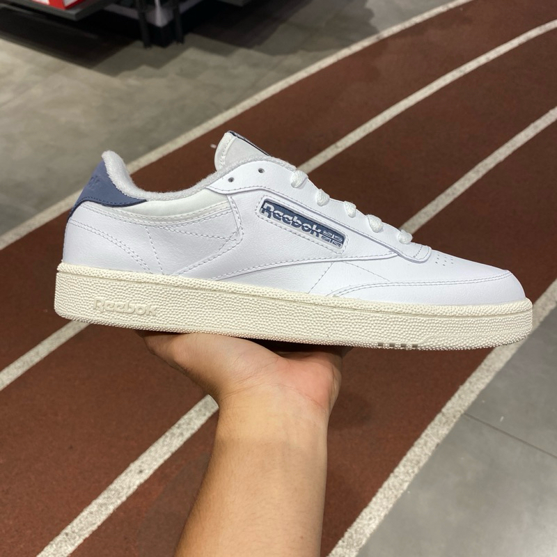 Jual 𝐒𝐄𝐏𝐀𝐓𝐔 𝐏𝐔𝐓𝐈𝐇 𝐑𝐄𝐄𝐁𝐎𝐊 𝐂𝐋𝐔𝐁 𝐂𝟖𝟓 - 𝐖𝐇𝐈𝐓𝐄 (𝟏𝟎𝟎𝟎𝟕𝟒𝟏𝟔𝟑) (size 43, 44, 45 ...