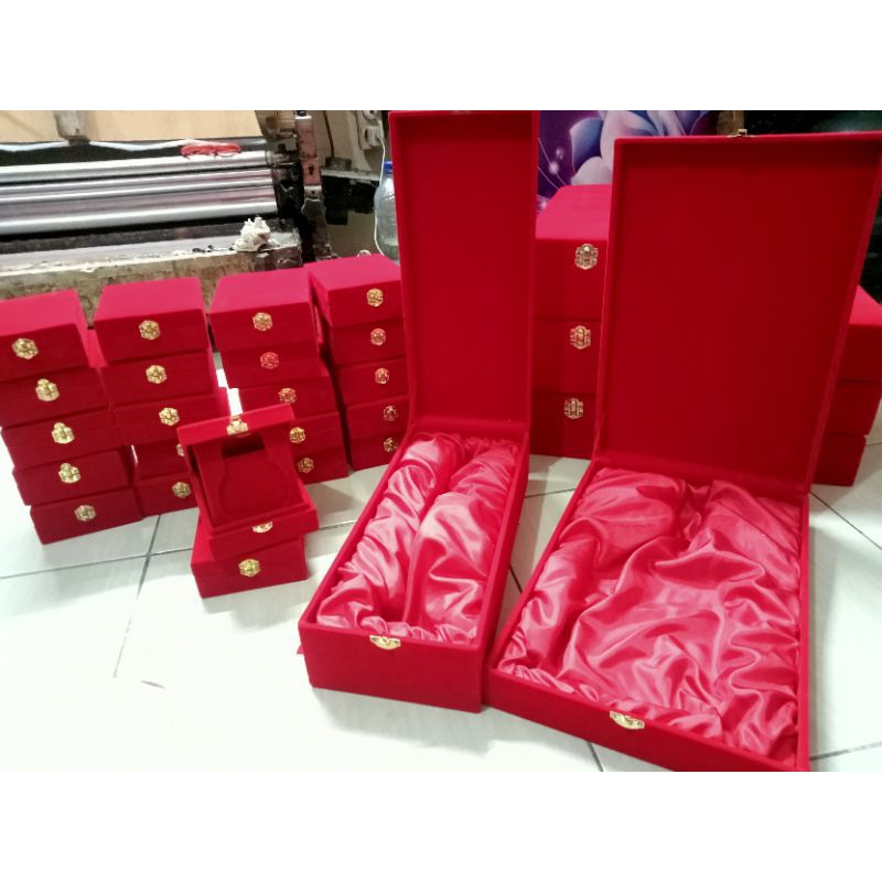 Jual Box Bludru (Pre-order) | Shopee Indonesia