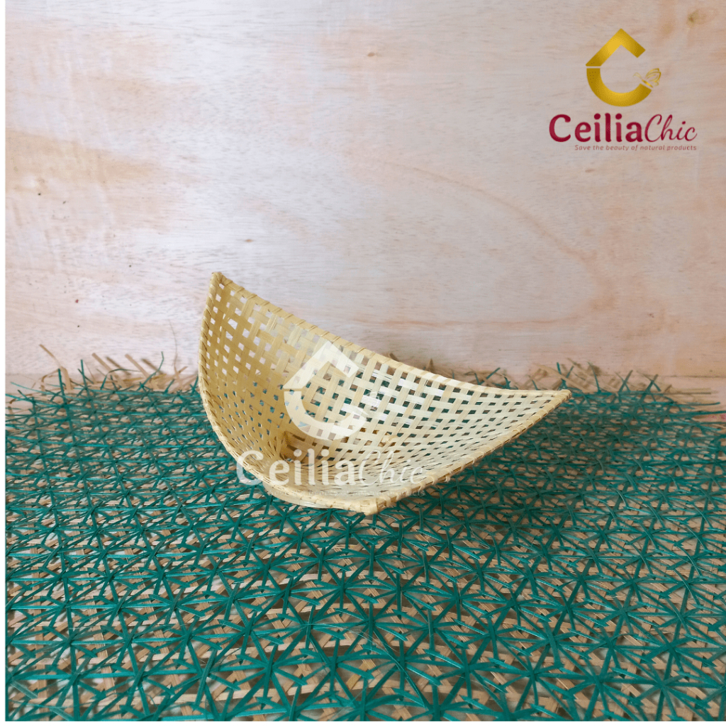 Jual Piring Bambu Pincuk Kaki Pincuk Pecel Alas makanan Wadah Anyaman ...