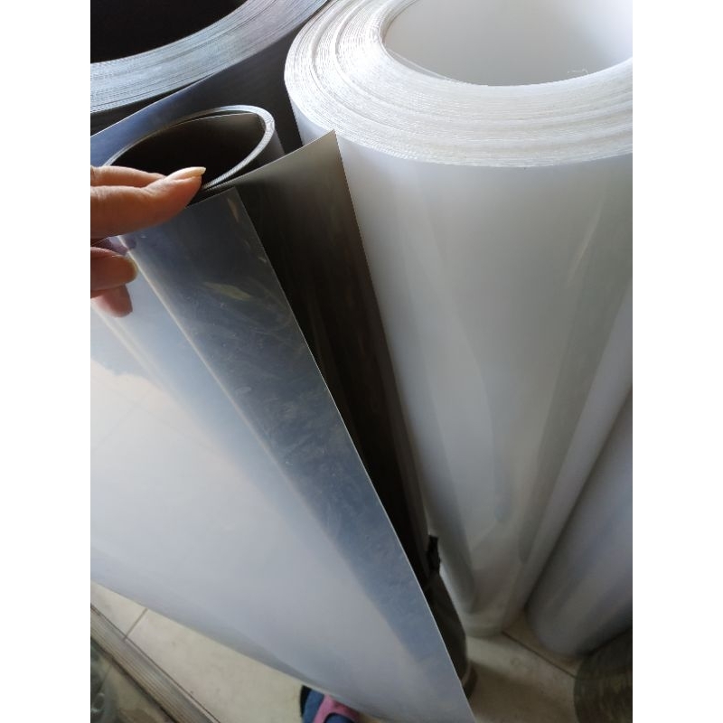 Jual Plastik Fiber Pagar Polos / Plastic Penutup Pagar Hitam Putih ...