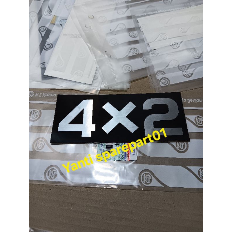 Jual STIKER STICKER 4×2 FUSO ORIGINAL MITSUBISHI KTB | Shopee Indonesia