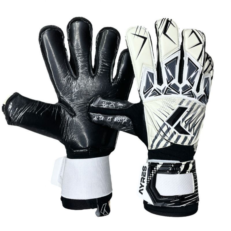 Jual Sarung tangan kiper sepak bola Ayres Alta et Recta Black & White ...