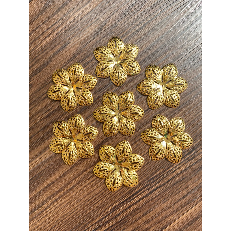 Jual Charm Lempengan Bunga Gold / Aksesoris Bunga Emas / Hiasan Mahkota ...