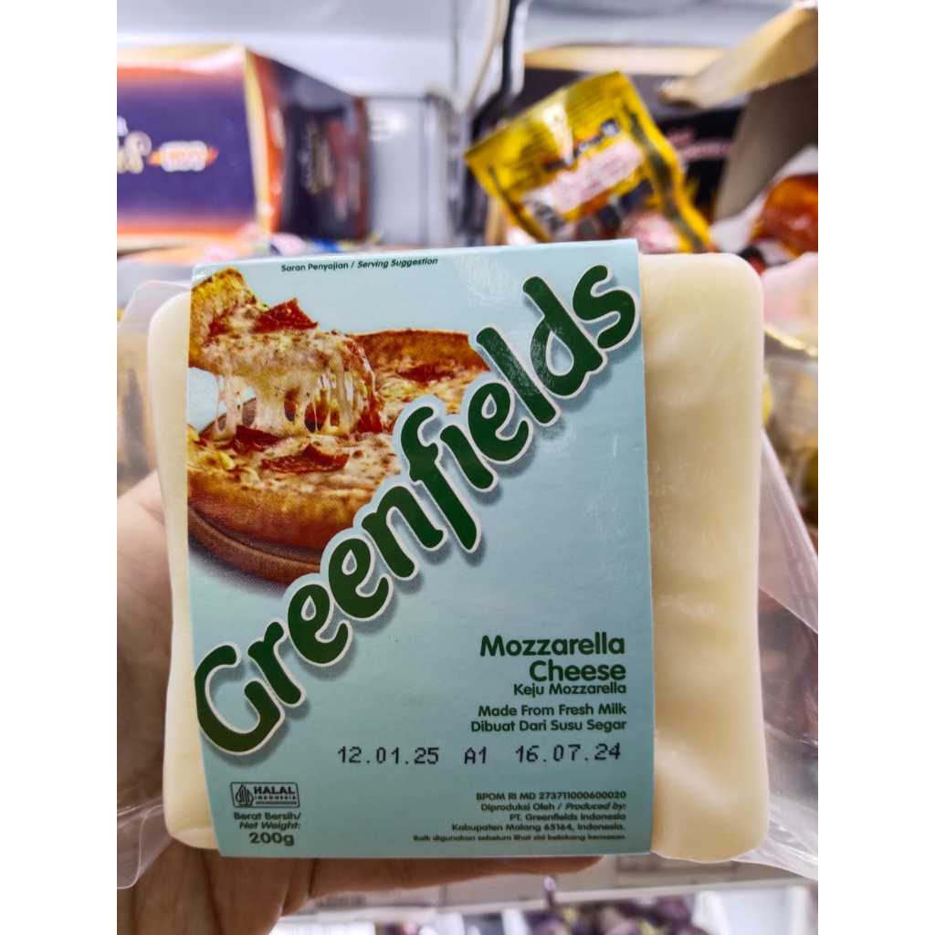Jual Greenfields Mozzarella Cheese / Keju Mozzarella 200gr | Shopee ...
