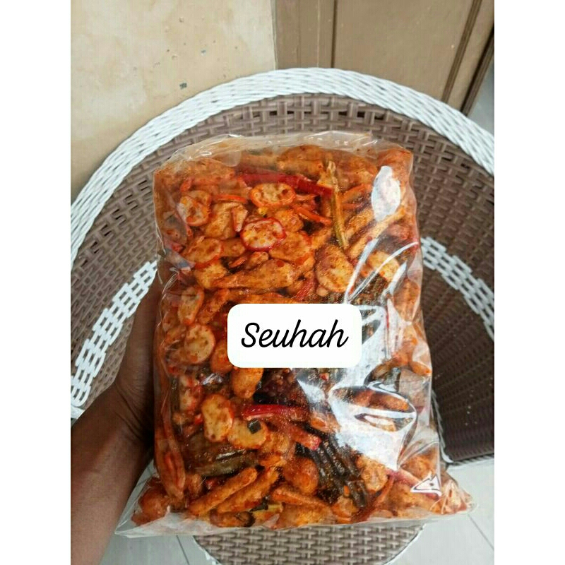 Jual seblak campur mix isi 1kg basreng/kerupuk beton/kerupuk bawang ...