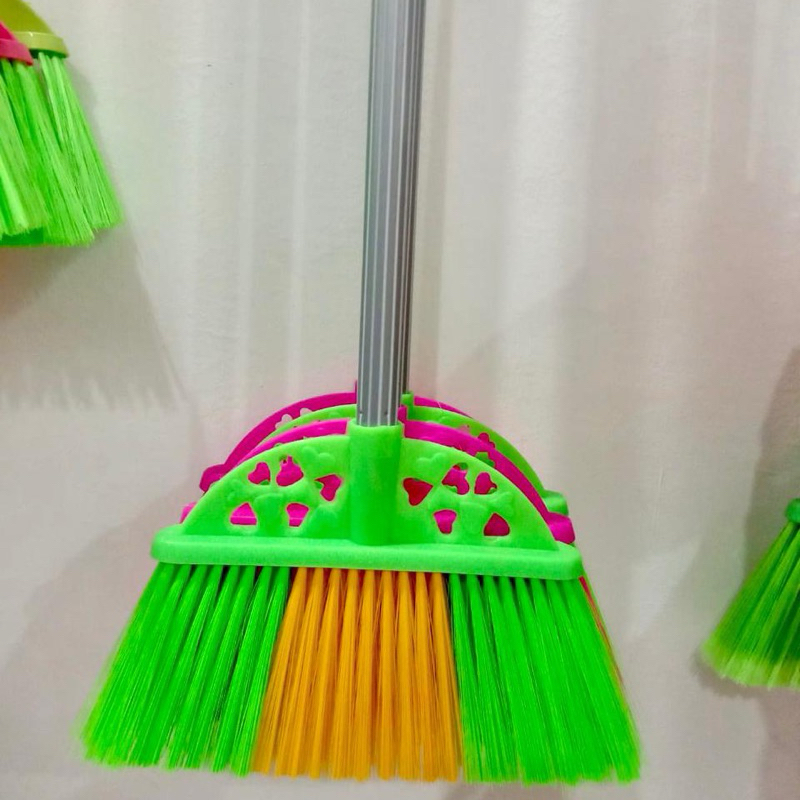 Jual SAPU LANTAI NAGOYA MOTIF LOVE PLASTIK WARNA-WARNI TINGGI 110 CM ...