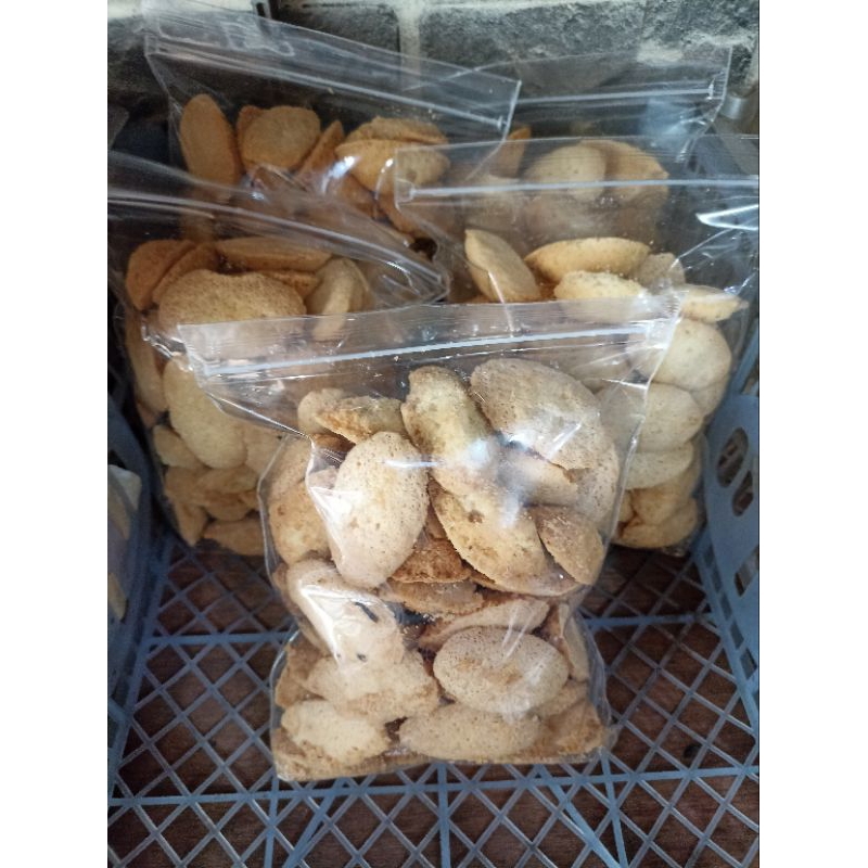 Jual BOLU KERING OVAL / KIE JADUL / SNACK KILOAN | Shopee Indonesia