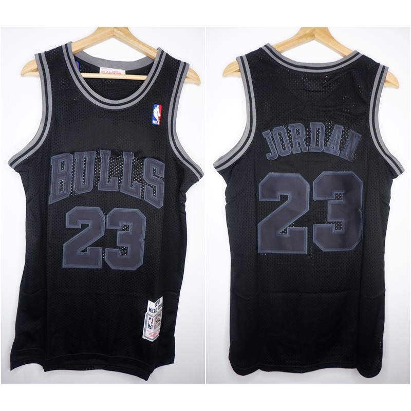 Jual JERSEY BAJU BASKET NBA BLACK RETRO CHICAGO BULLS #23 MICHAEL ...