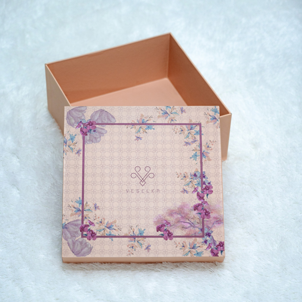 Jual VESELKA Exclusive Packaging | Hard Box Hampers Kado Gift Seserahan ...
