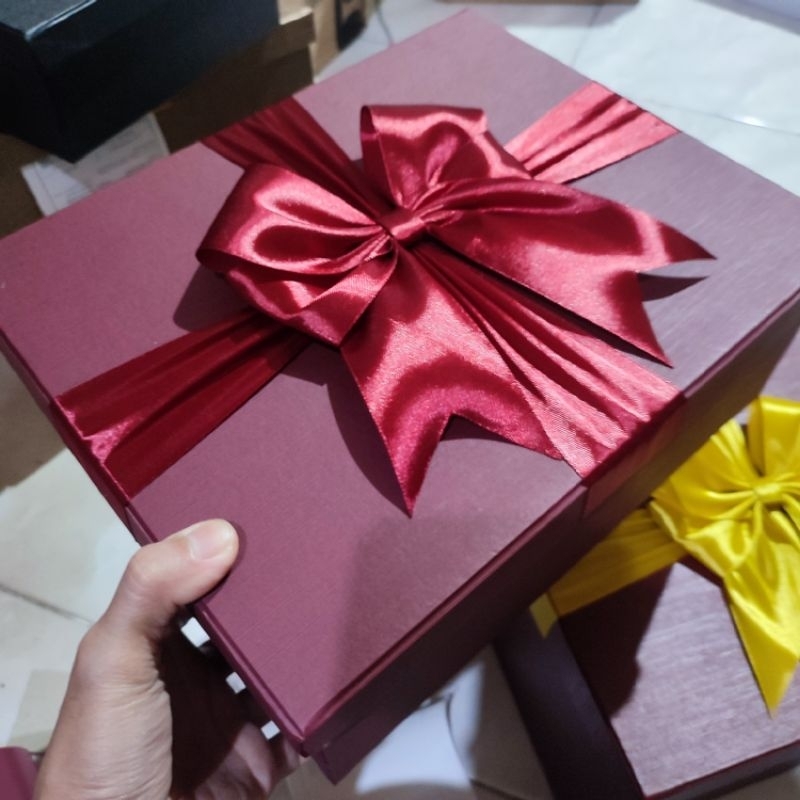 Jual GIFT BOX MERAH HATI PITA MAROON HARDBOX | Shopee Indonesia