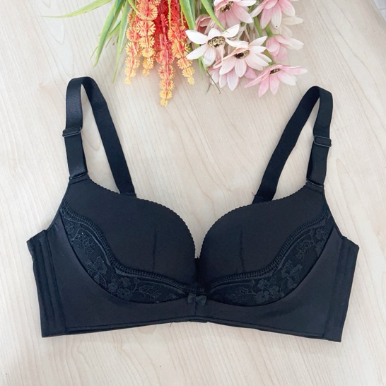 Jual Bra (K-C10) Pakaian dalam wanita berkawat dan busa push up ...