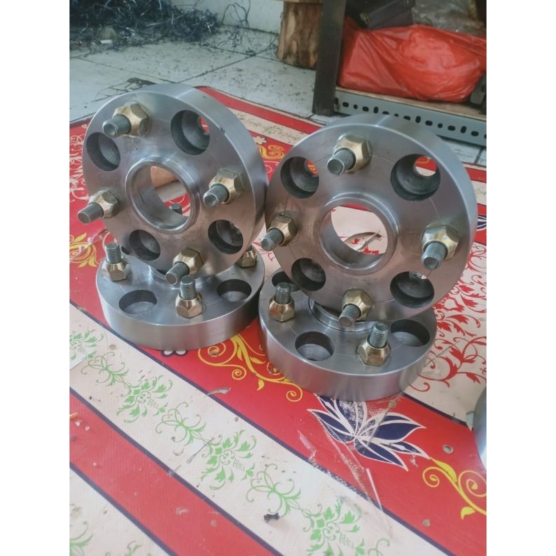 Jual adaptor velg mobil dari H4x114 ke H4x100 avansa xenia kijang pake ...