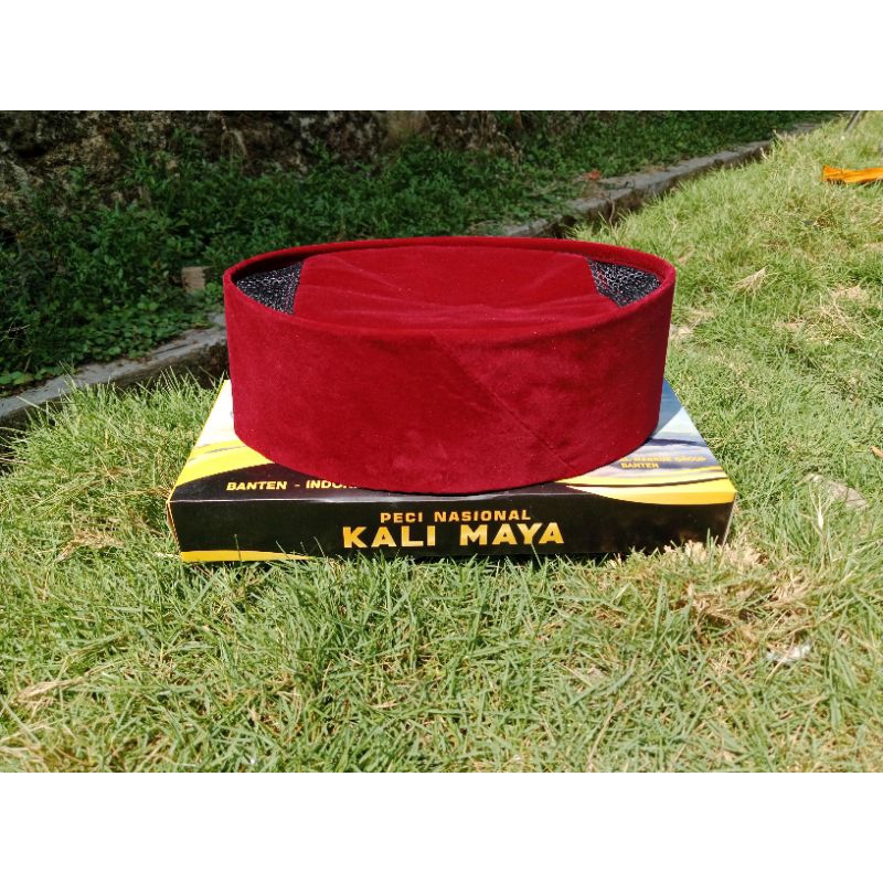 Jual peci merah khas Betawi variasi AC/ventilasi peci anak dewasa si ...