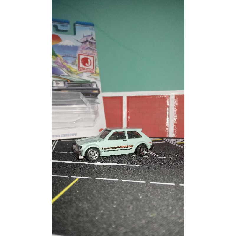 Jual hotwheels Toyota Starlet J-Imports + Honda CRX Kuning J-Imports ...