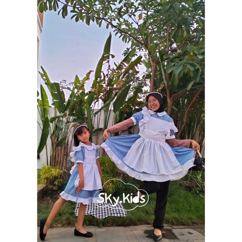 Jual Kostum Cosplay Maid Blue Alice dan Marry | Shopee Indonesia