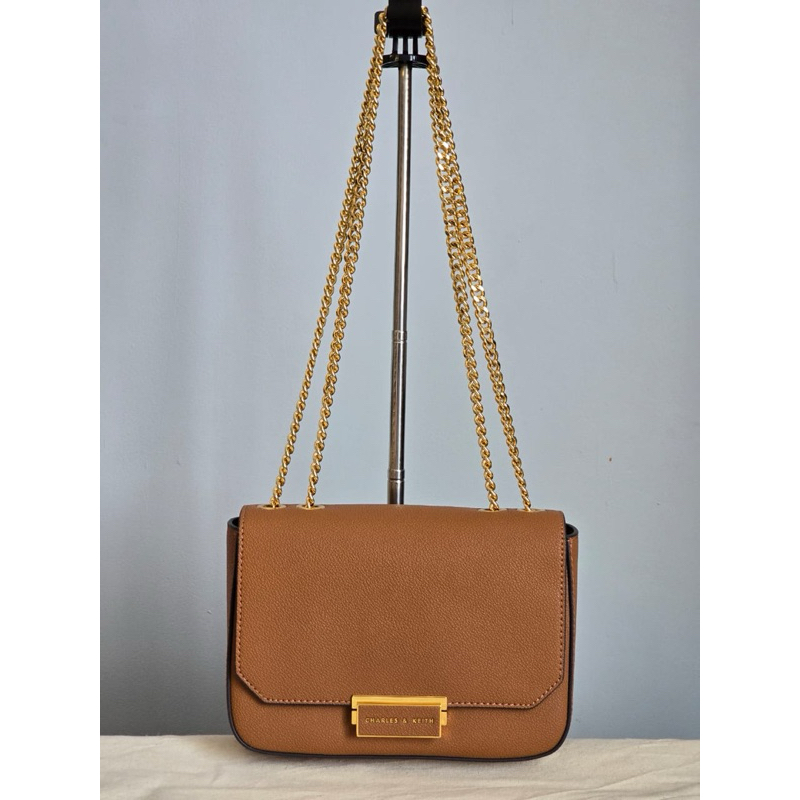 Jual Charles&Kei*th Mini Sue Chain [Preloved] | Shopee Indonesia