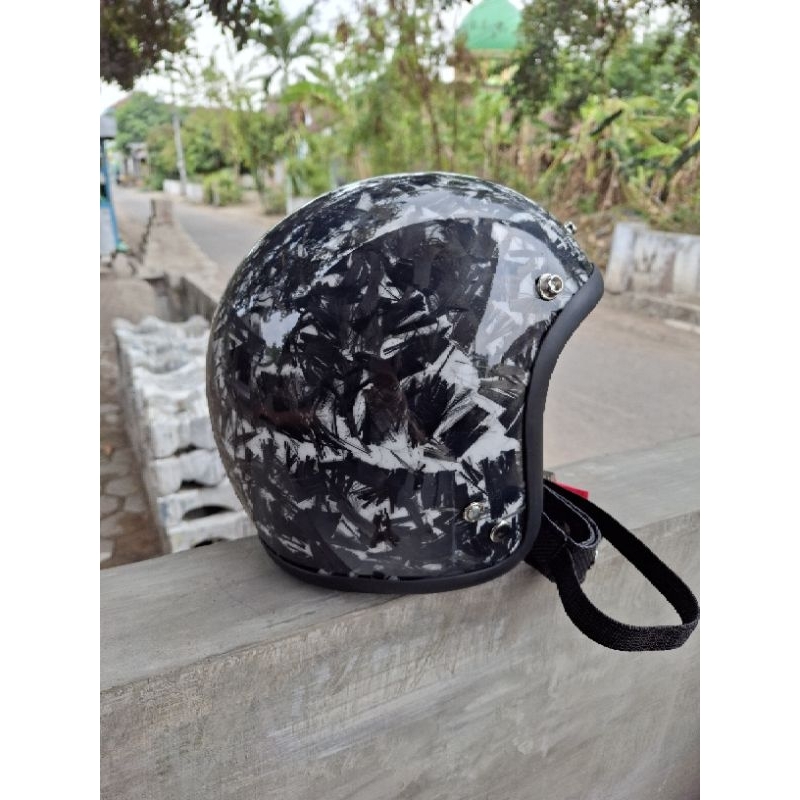 Jual helm slim carbon forget | Shopee Indonesia