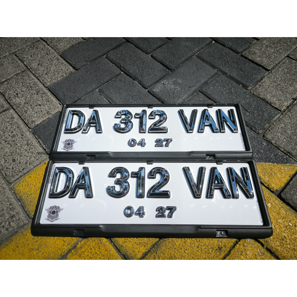 Jual Plat Nomor Mobil Timbul Mewah Sultan - PIRAMID 7cm CHROME LIST HITAM - BONUS DUDUKAN ...