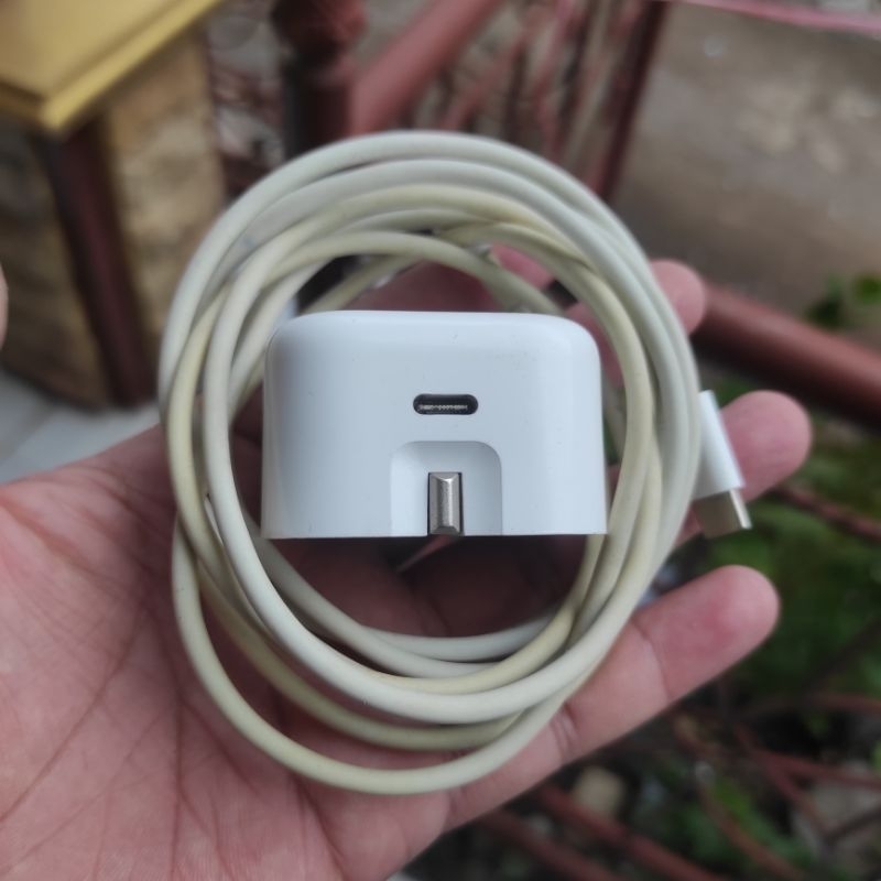 Jual charger iphone original 20w Fast charging ( second/bekas ...