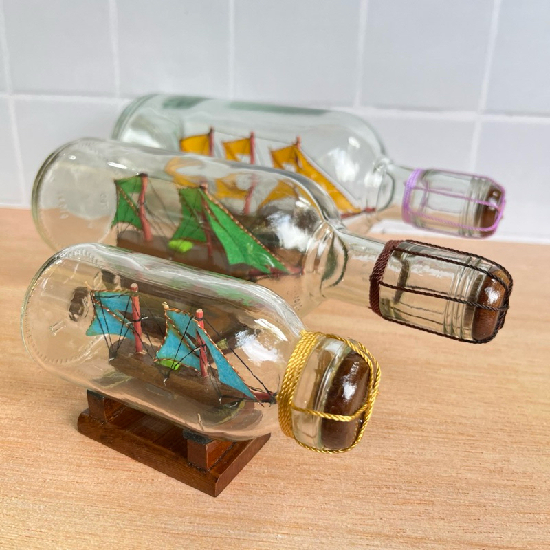 Jual Miniatur Kapal Botol Pinisi Dalam Botol / Hiasan Meja Pajangan ...