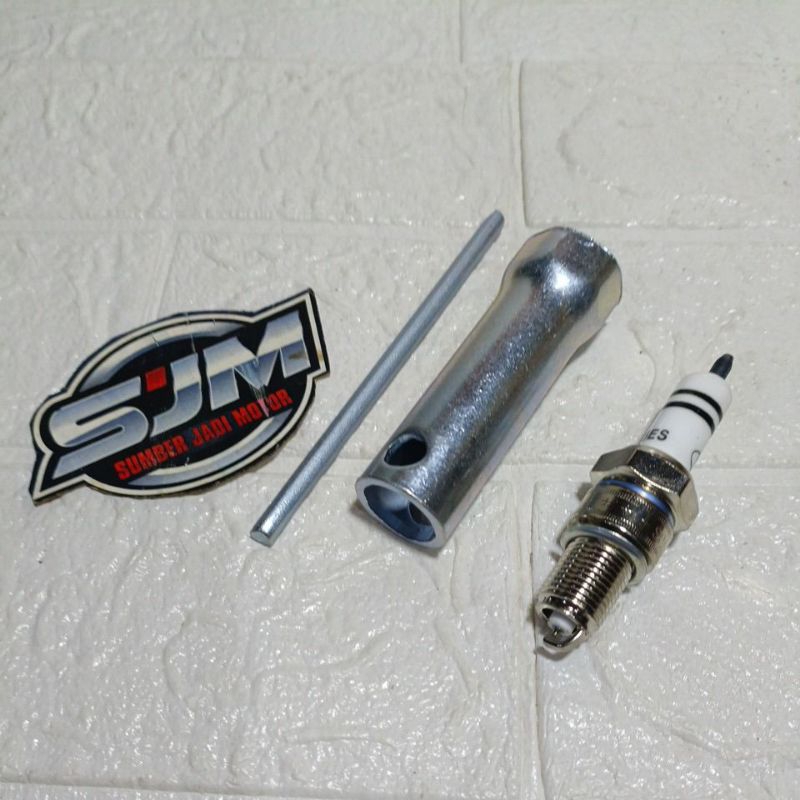 Jual kunci busi dan busi kawasaki ninja 2 tak RR R | Shopee Indonesia