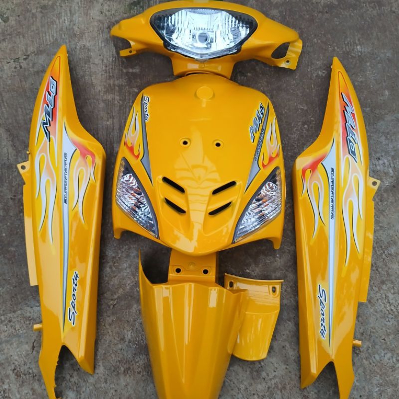 Jual paket body halus YAMAHA MIO SPORTY kuning striping api + lampu ...
