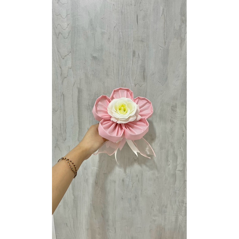 Jual Petal Single Flower | FLORIST BLOOM PEKANBARU | Single Rose ...