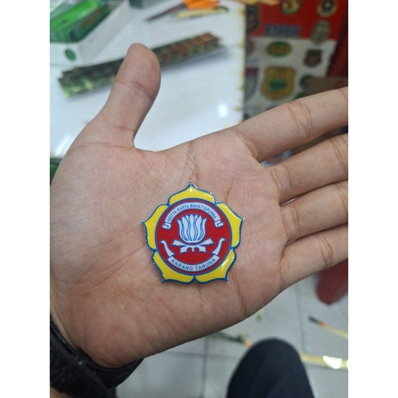 Jual Pin KARANG TARUNA | Shopee Indonesia